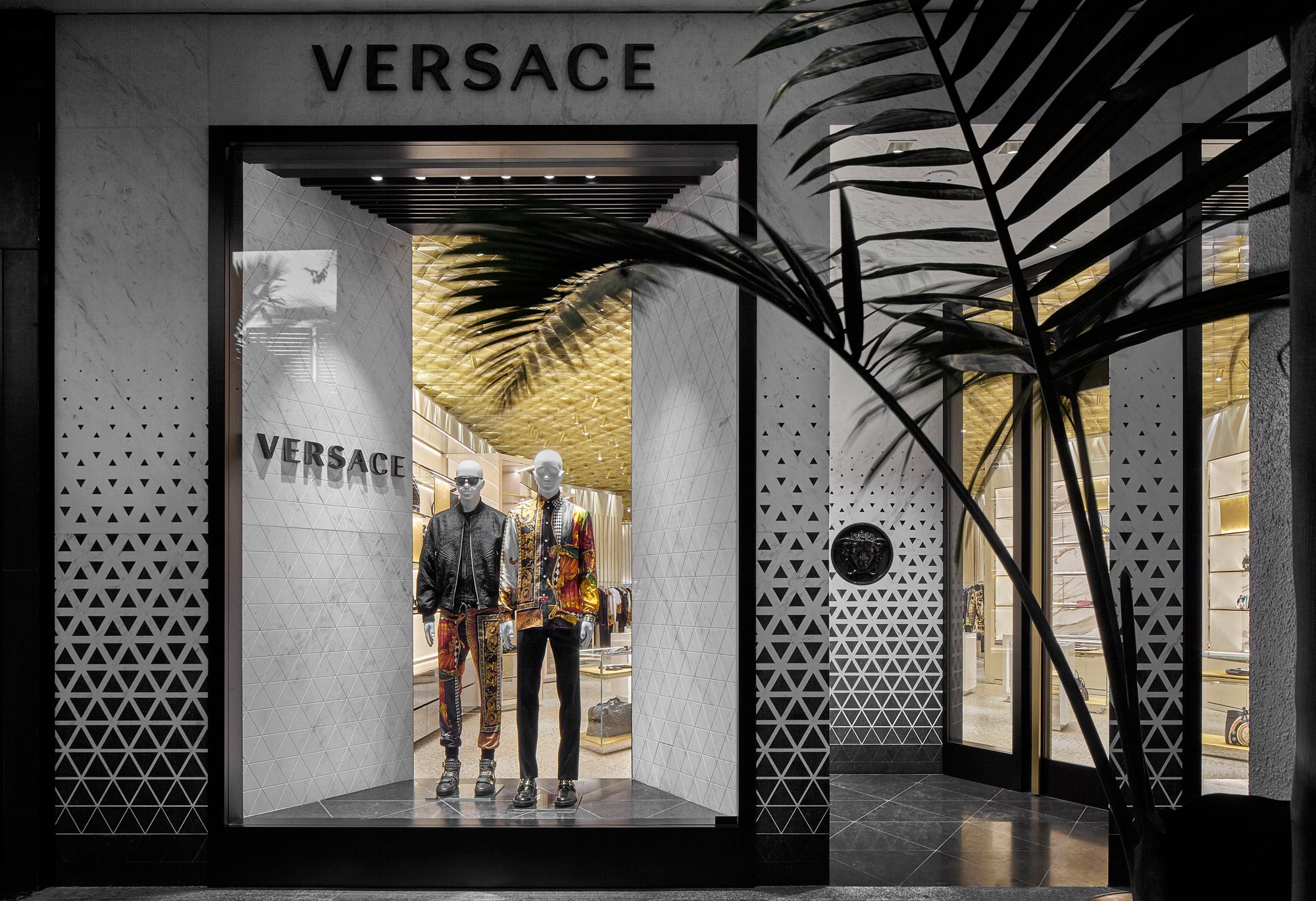 VERSACE MIAMI | CURIOSITY