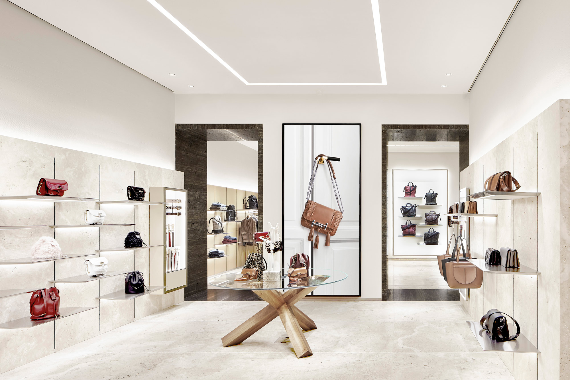 TOD’S STUDIOS MILANO | CURIOSITY