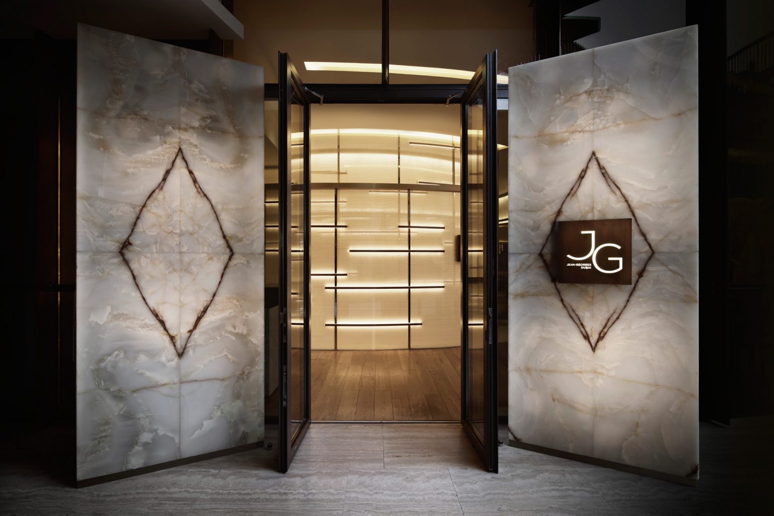 JEAN-GEORGES DUBAI | CURIOSITY