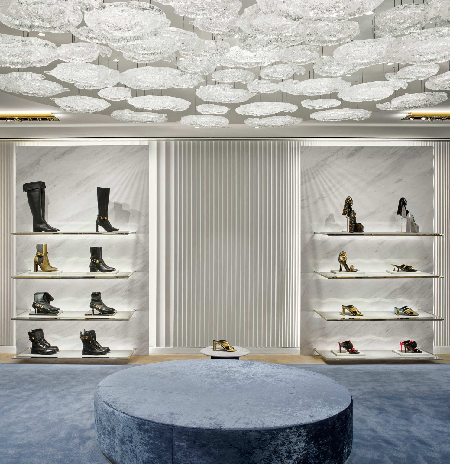 VERSACE PARIS | CURIOSITY