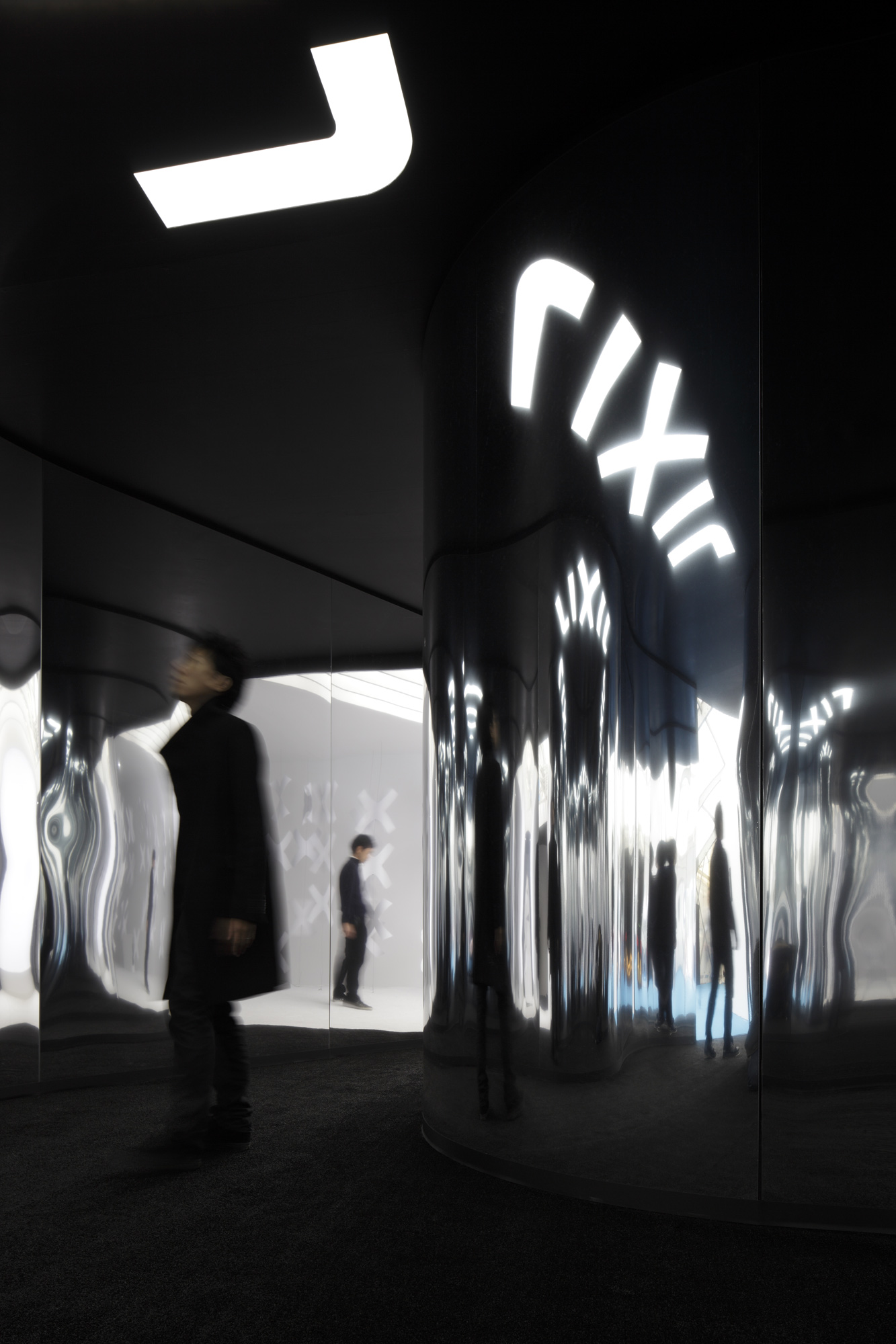 TOKYO DESIGNERS WEEK 2010 LIXIL BOOTH | CURIOSITY