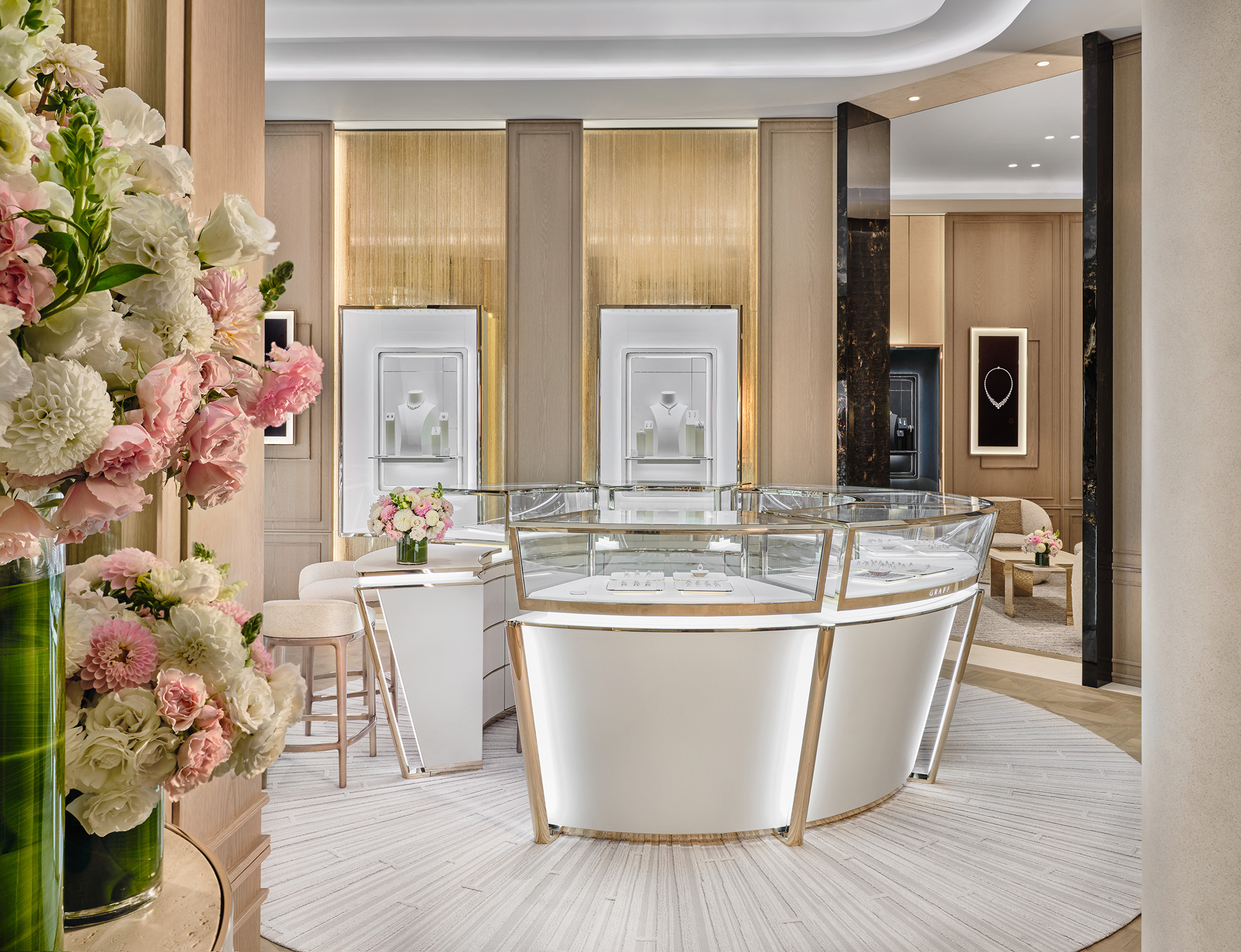 GRAFF SOUTH COAST PLAZA | CURIOSITY